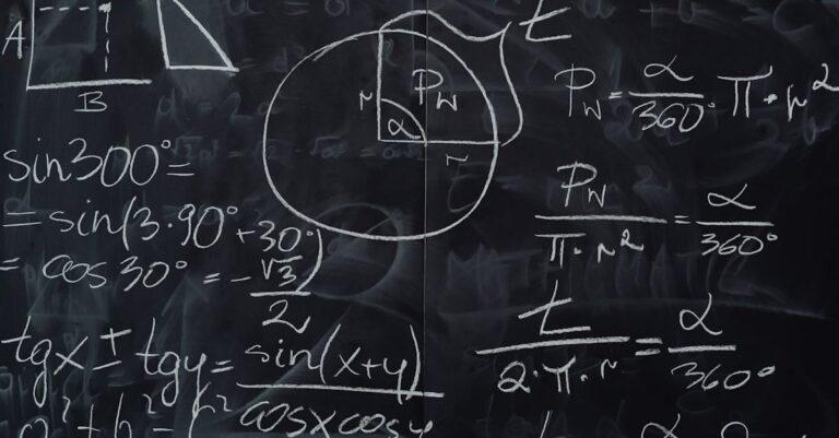 Le triangle de Karpman : déchiffrer la dépendance affective