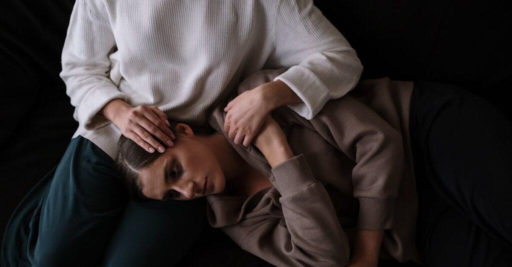 Comprendre les hallucinations : un guide des types, causes et solutions