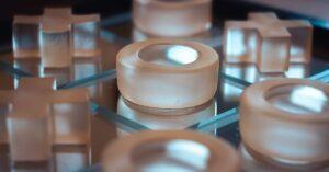 Comprendre les tics : décryptage des causes et solutions innovantes ...